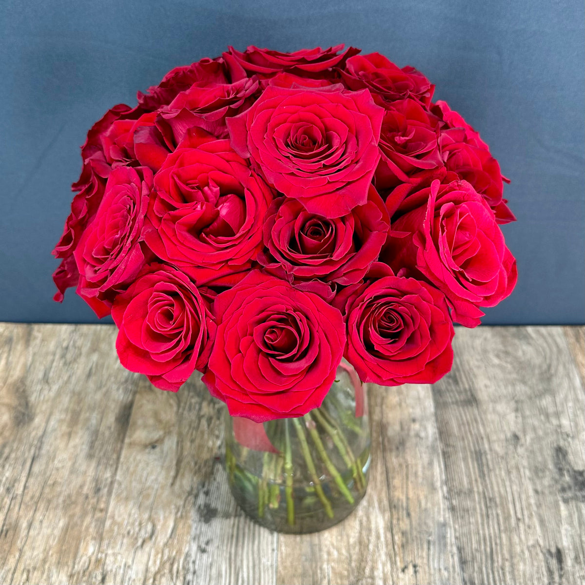 French Pavé Two Dozen Roses – The Blooming Idea